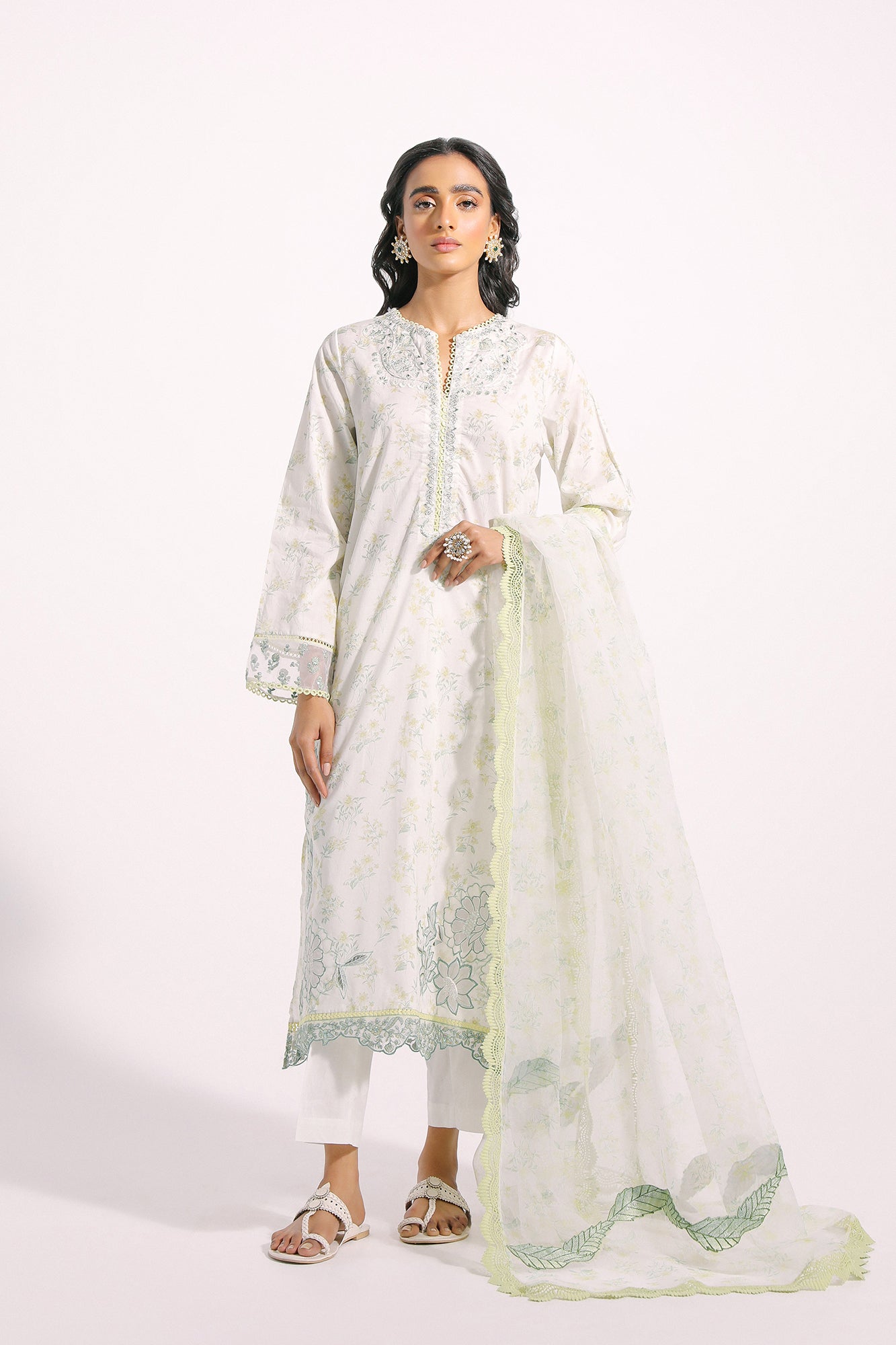ETHNIC WOMEN - CAPSULE SUMMER COLLECTION 2023 - PRET – Ethnic Global