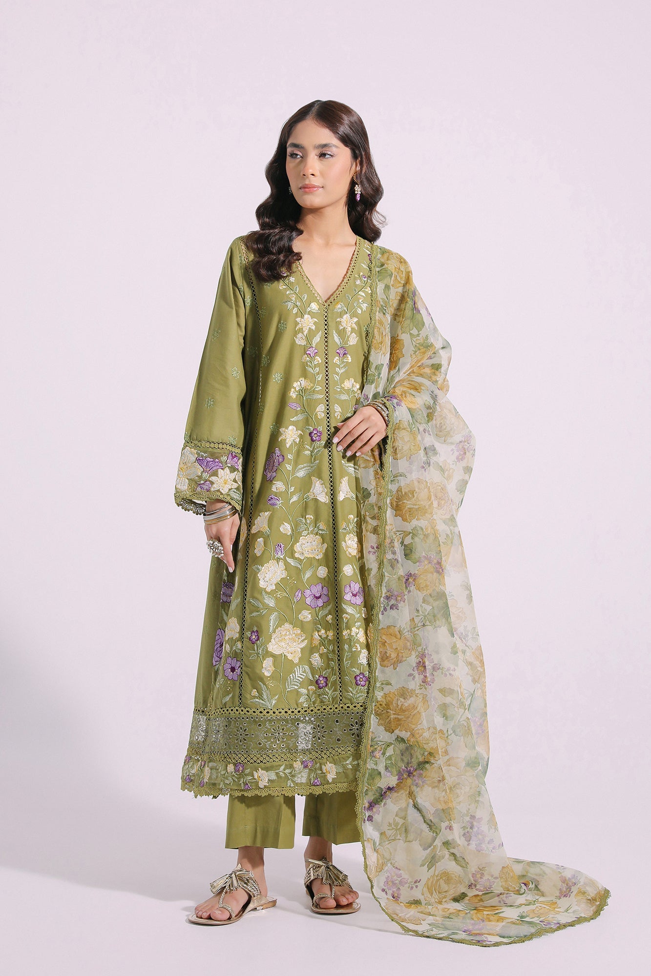 ETHNIC WOMEN - CAPSULE SUMMER COLLECTION 2023 – Ethnic Global