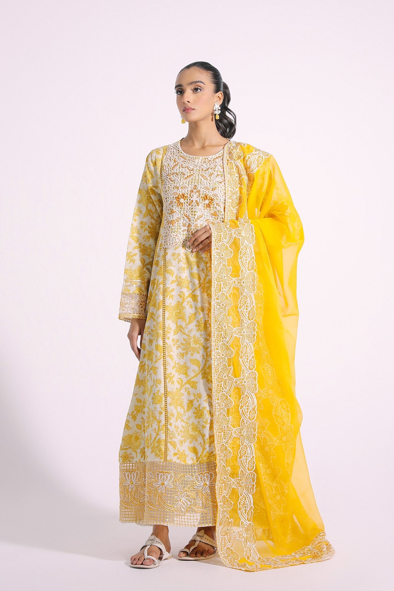 ETHNIC WOMEN - CAPSULE SUMMER COLLECTION 2023 – Ethnic Global